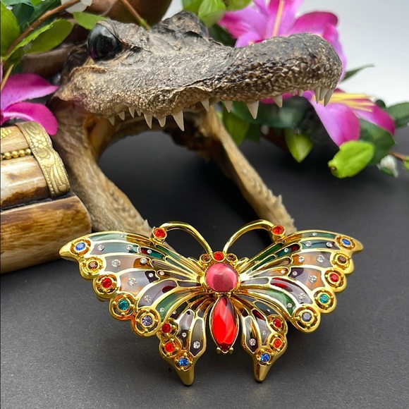 Joan Rivers | Jewelry | Joan Rivers Vintage Butterfly Brooch Withe Gold ...